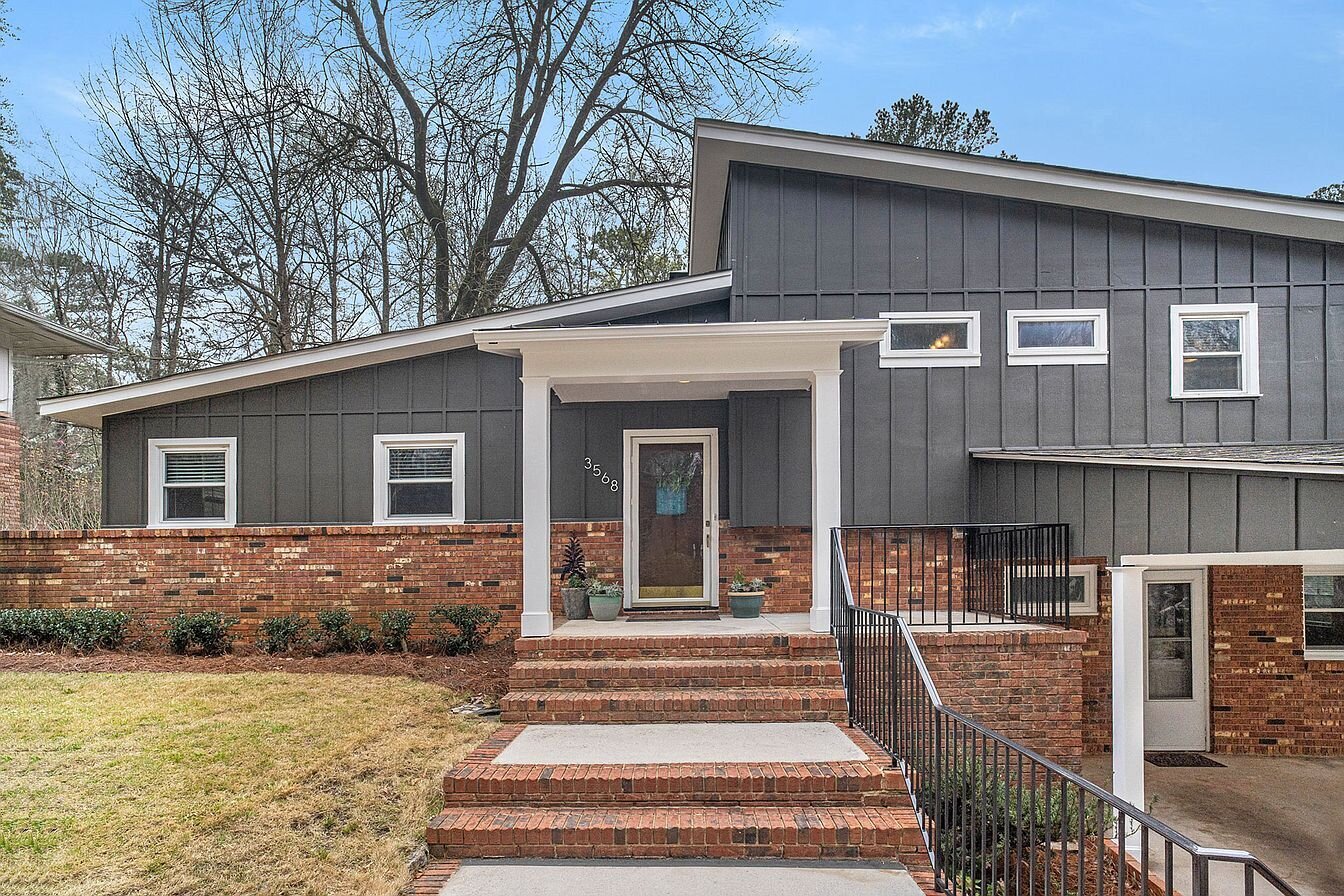 Photo 2 of 8 in The House on Cold Spring Lane by Steve Samnadda - Dwell