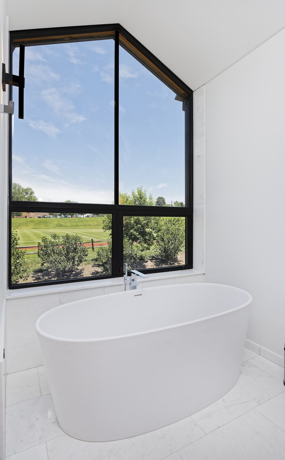 Photo 12 of 21 in Classic Charles Sink MidCentury Modern Masterpiece ...