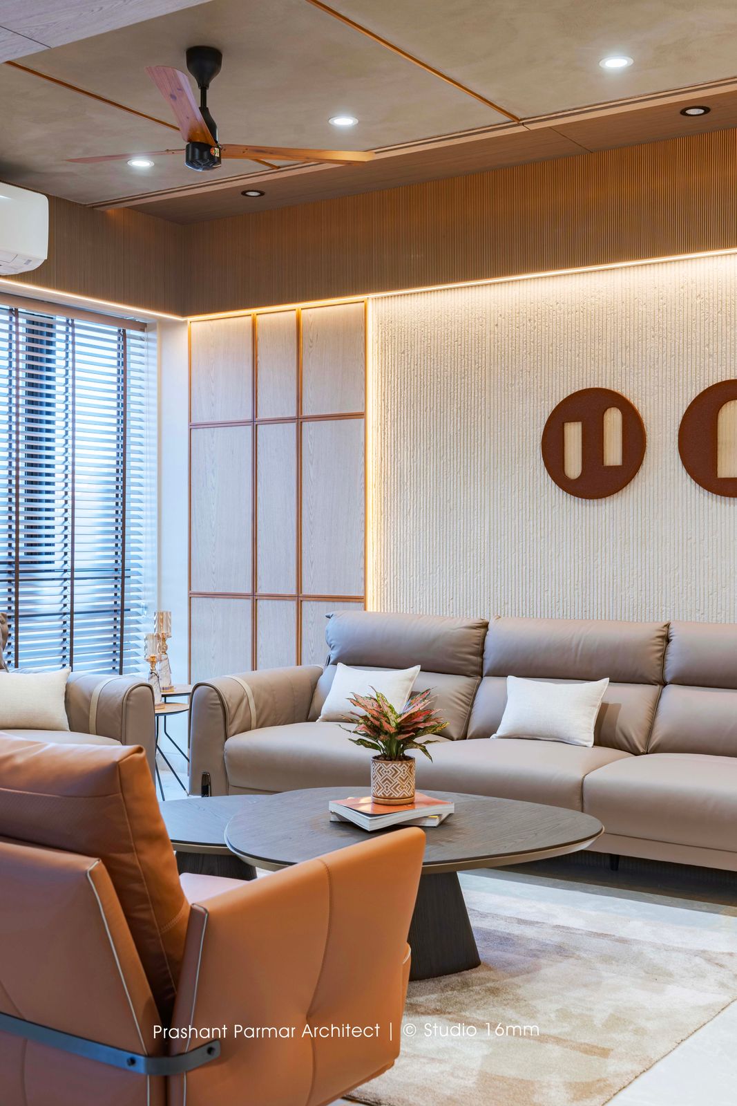 Photo 6 of 28 in A Penthouse With Infinite View by Prashant Parmar ...