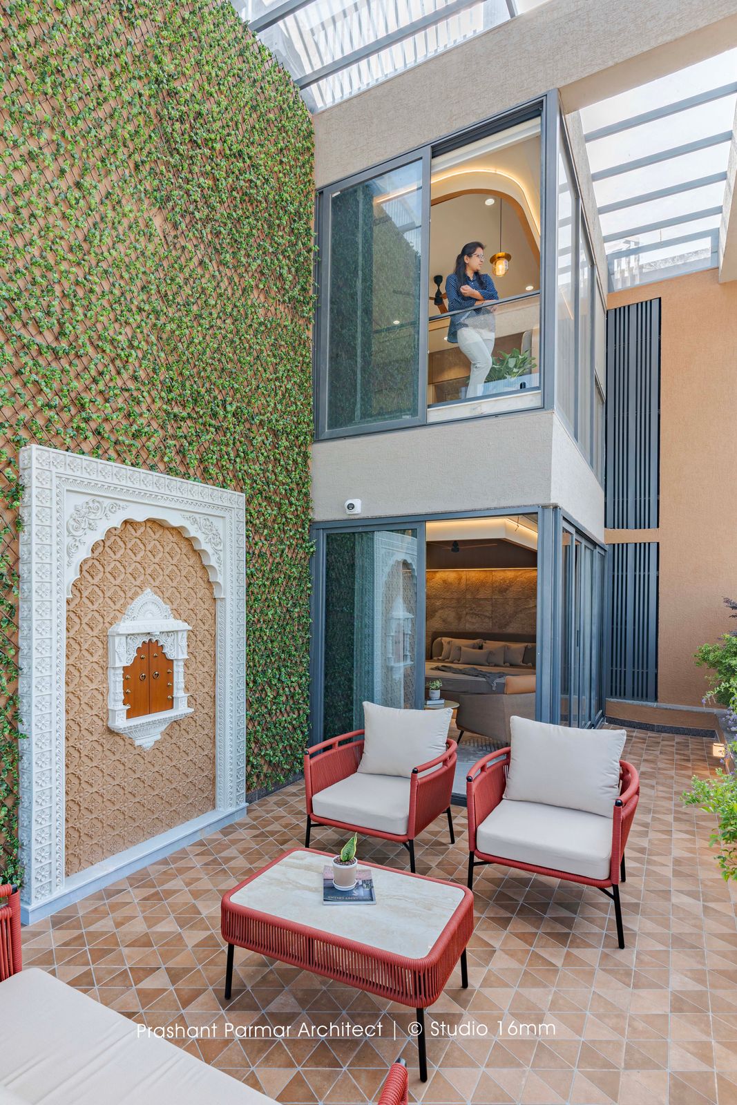 Photo 11 of 28 in A Penthouse With Infinite View by Prashant Parmar ...