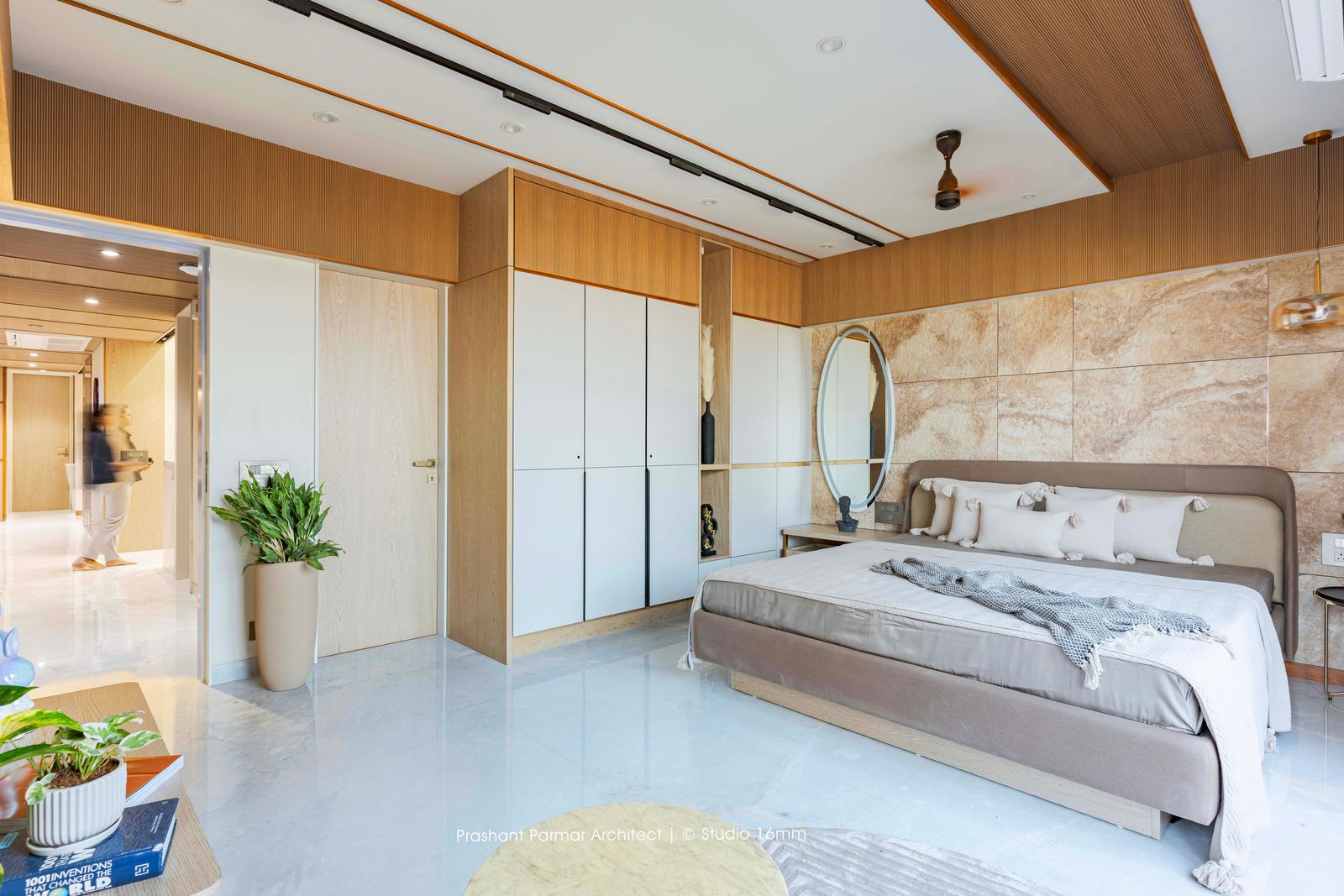 Photo 9 of 28 in A Penthouse With Infinite View by Prashant Parmar ...