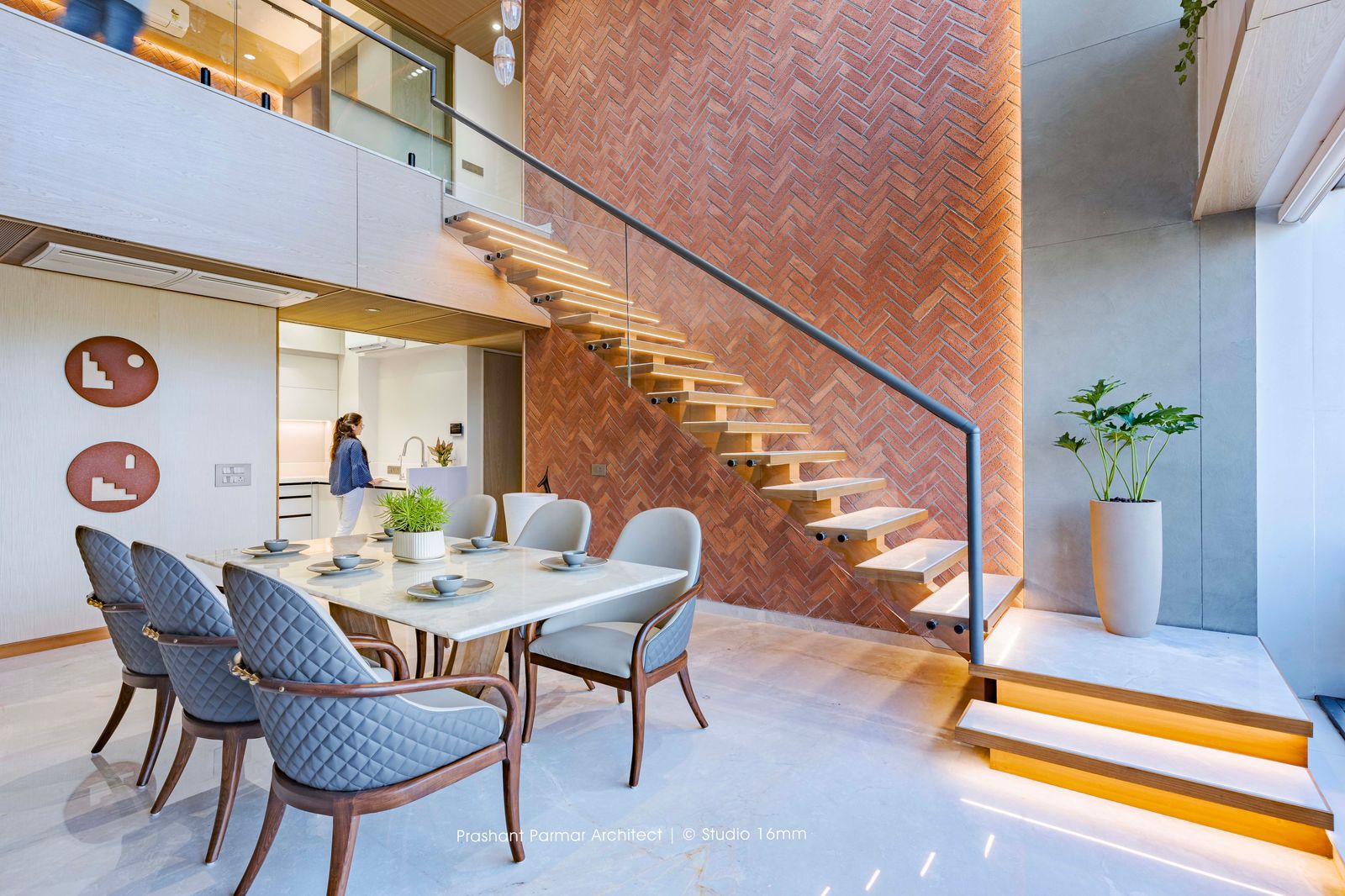 Photo 19 of 28 in A Penthouse With Infinite View by Prashant Parmar ...