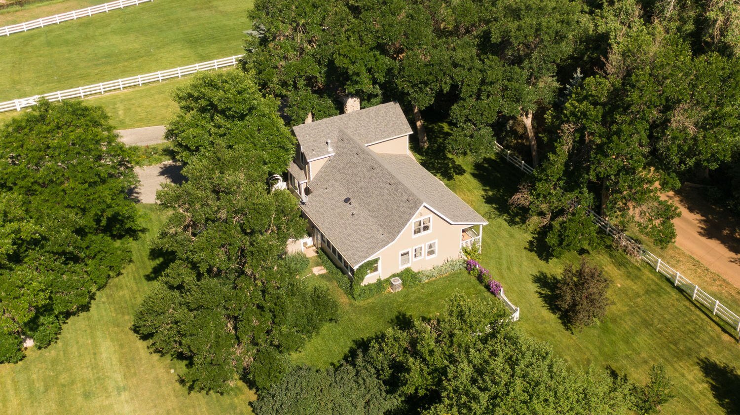 Photo 4 of 61 in The Yellowstone Farm by Jonathan Danton - Dwell