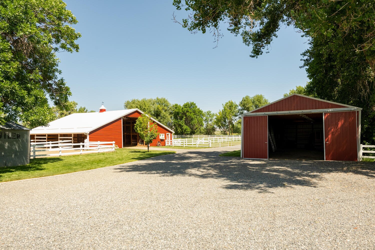 Photo 12 of 61 in The Yellowstone Farm by Jonathan Danton - Dwell