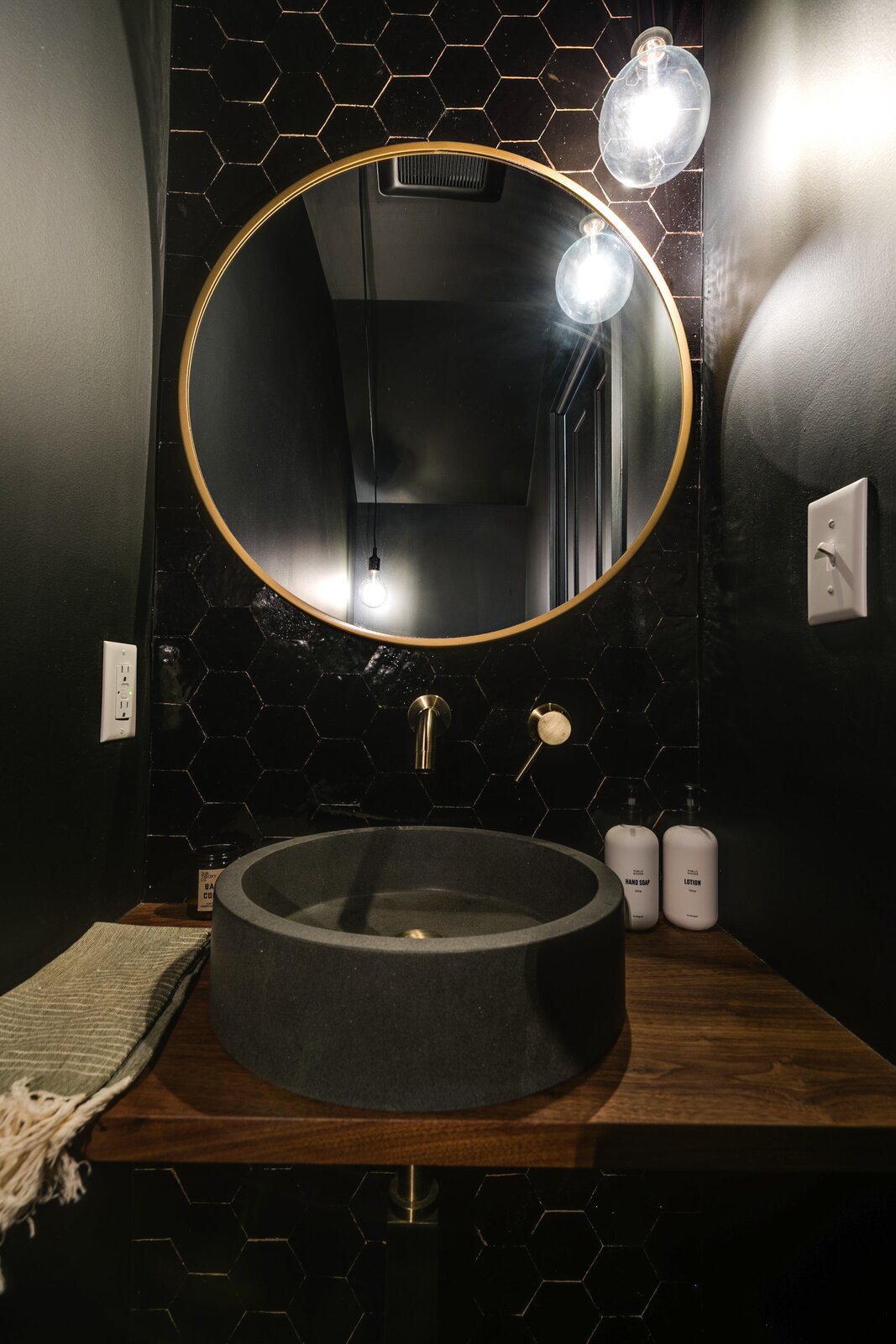 Photo 19 of 26 in Harlan-Bogan House by Matthew Warner - Dwell