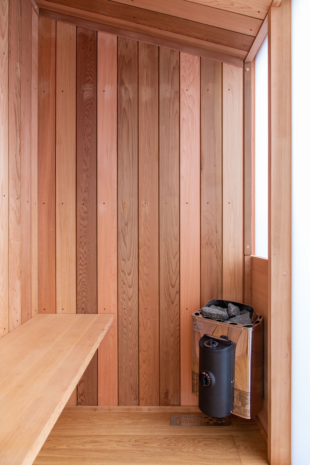 Photo 5 of 7 in Finnish Cedar Sauna by Made by Hideaway - Dwell