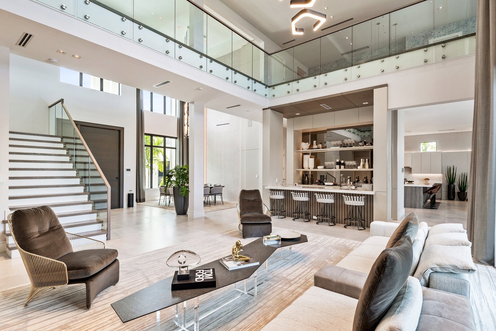Photo 3 of 8 in Tour This Turnkey Mansion with Poolside Swings and ...