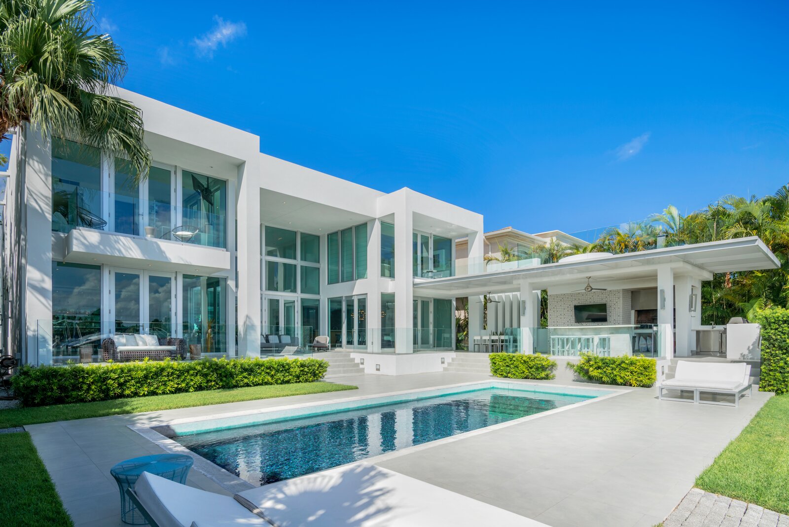 Miami Mansion is Coastal Chic with Cozy Interiors, Soaring Views and ...
