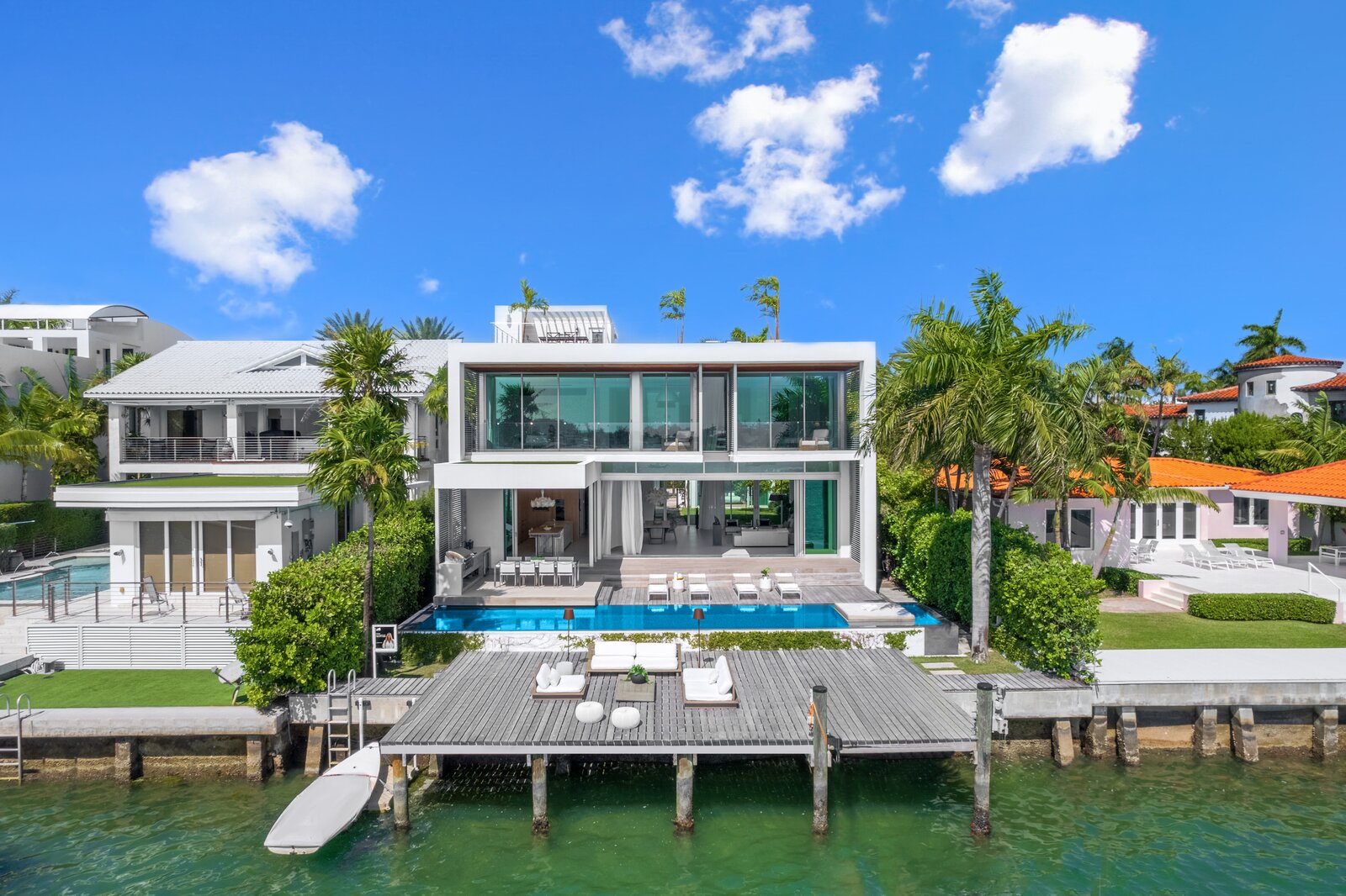 Photo 3 of 8 in Max Strang Designed Mansion Features Immaculate ...