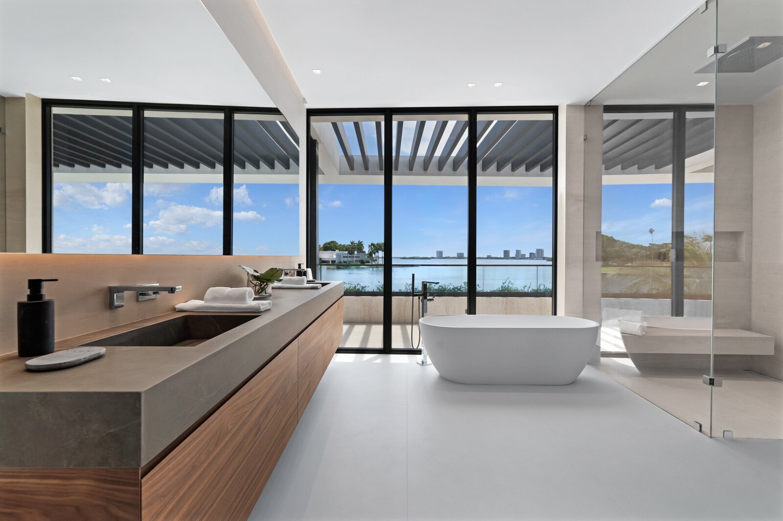 Photo 6 of 10 in Step Inside the $25 Million SDH Studio-Designed ...