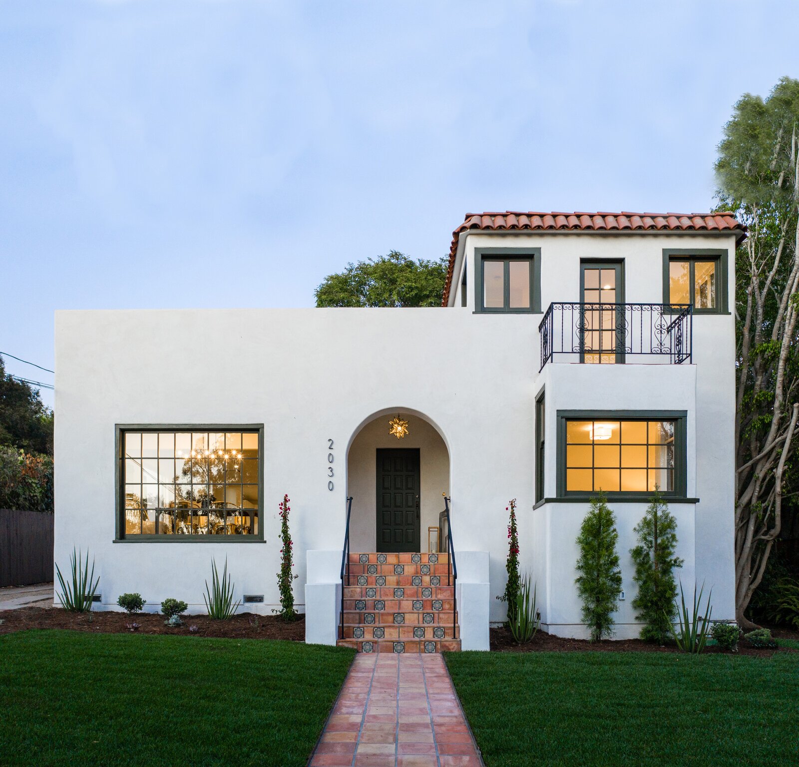 Photo 2 of 44 in The Centennial House by Hearth Homes Interiors - Dwell