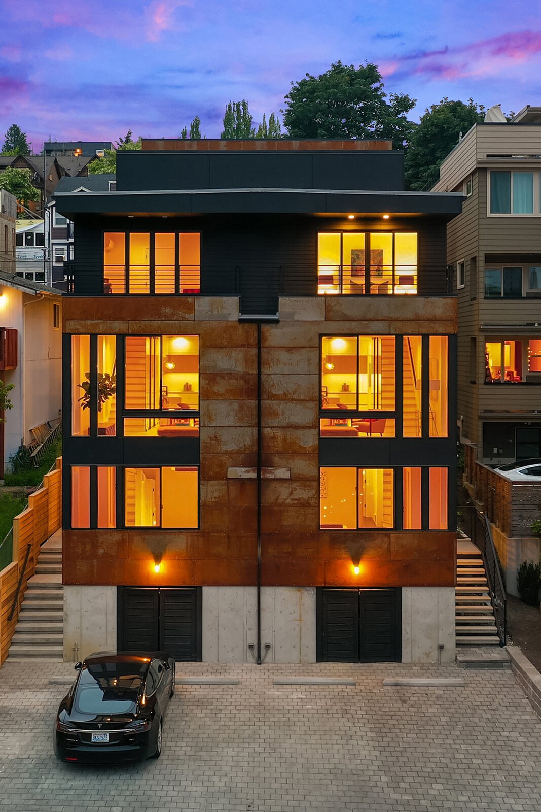 Photo 4 of 14 in Seattle Townhouse on the Cutting Edge of Urban Design ...