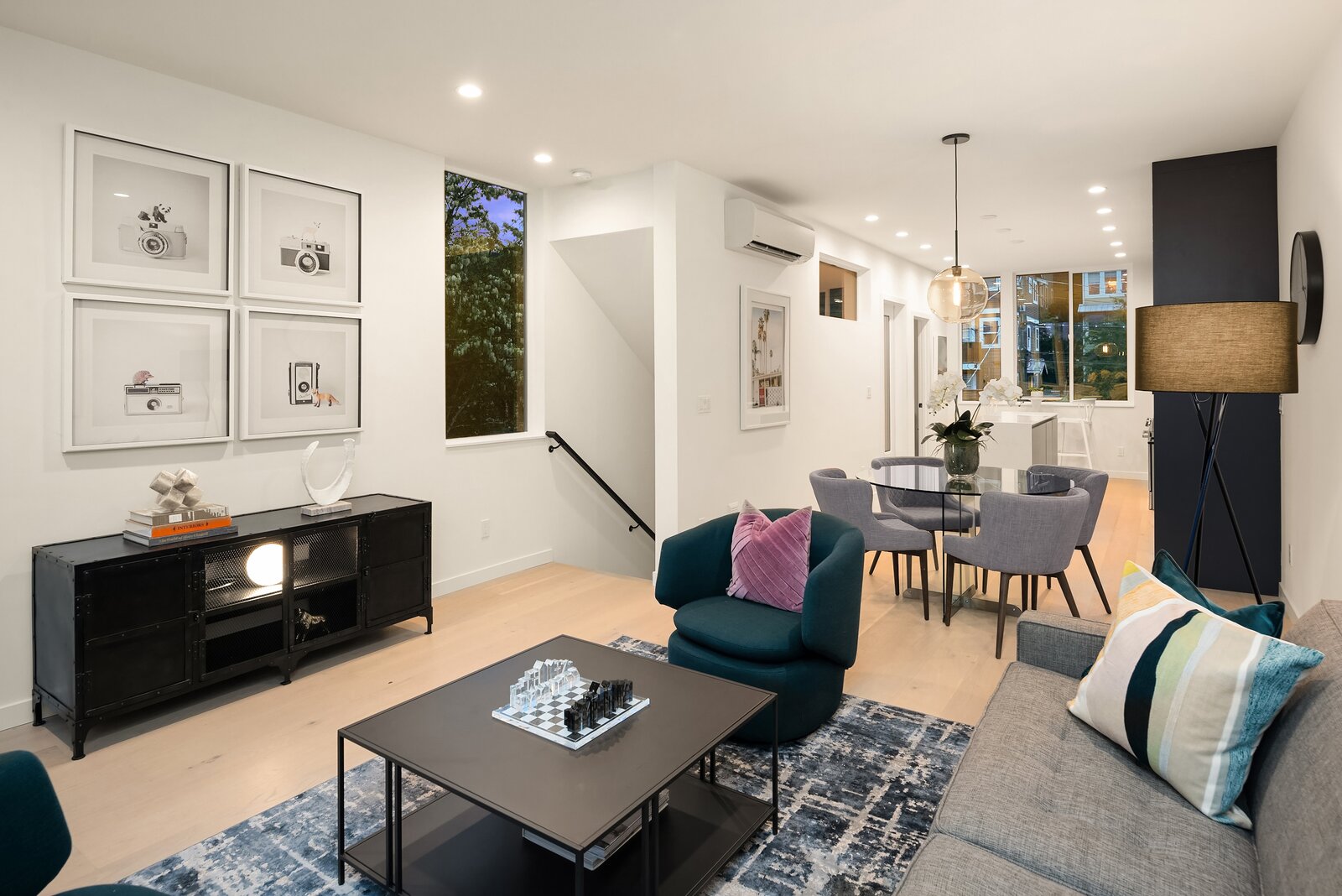 Photo 10 of 14 in Seattle Townhouse on the Cutting Edge of Urban Design ...