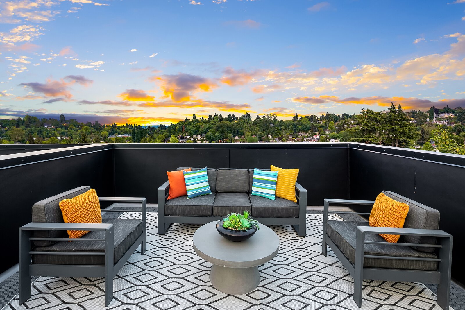 Photo 12 of 14 in Seattle Townhouse on the Cutting Edge of Urban Design ...