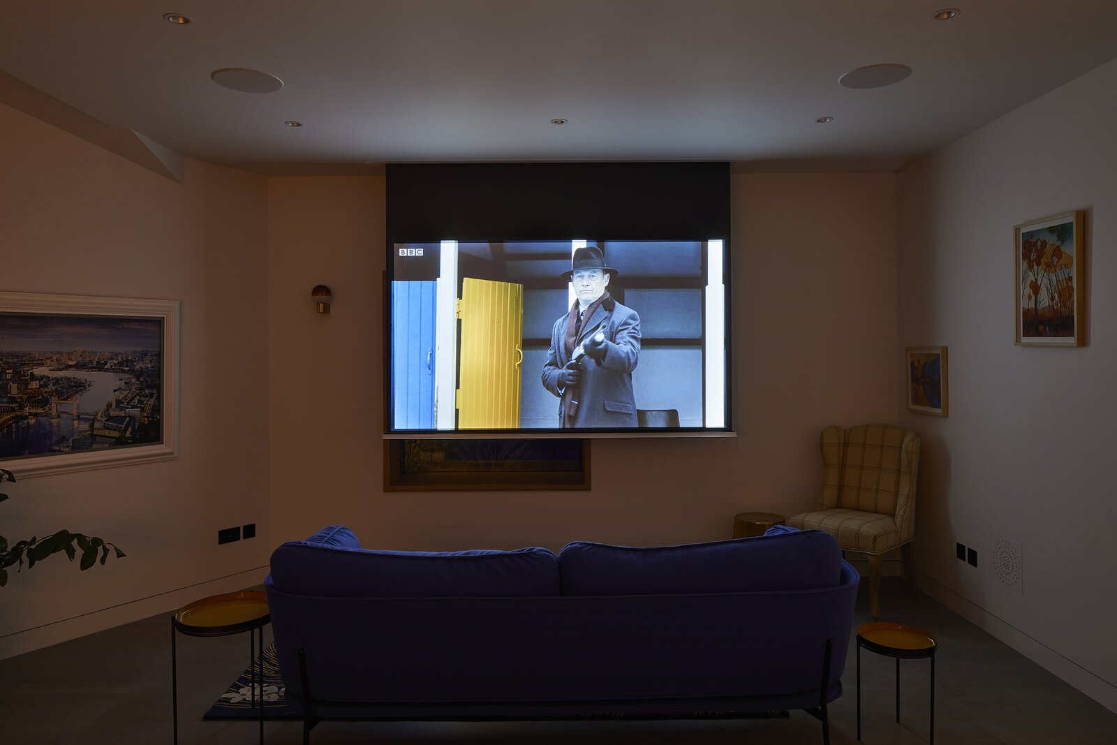 Photo 5 of 14 in Black Rendered Extension by MOOi Architecture - Dwell