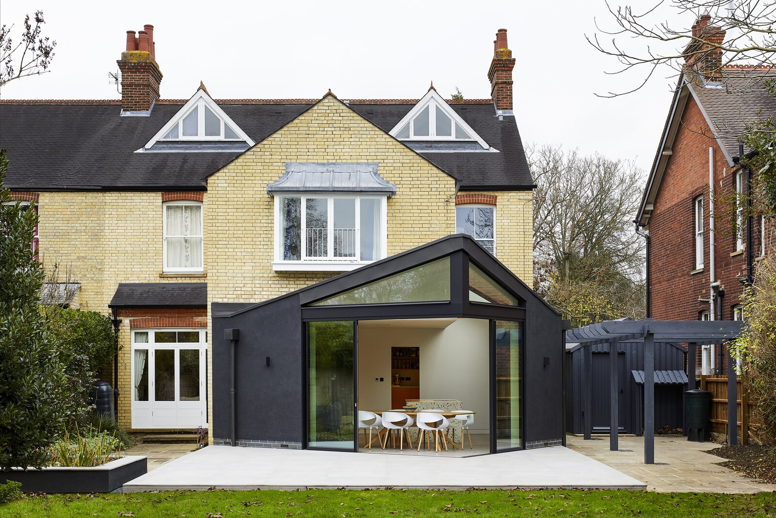 Black Rendered Extension posted by MOOi Architecture (14 Photos) - Dwell