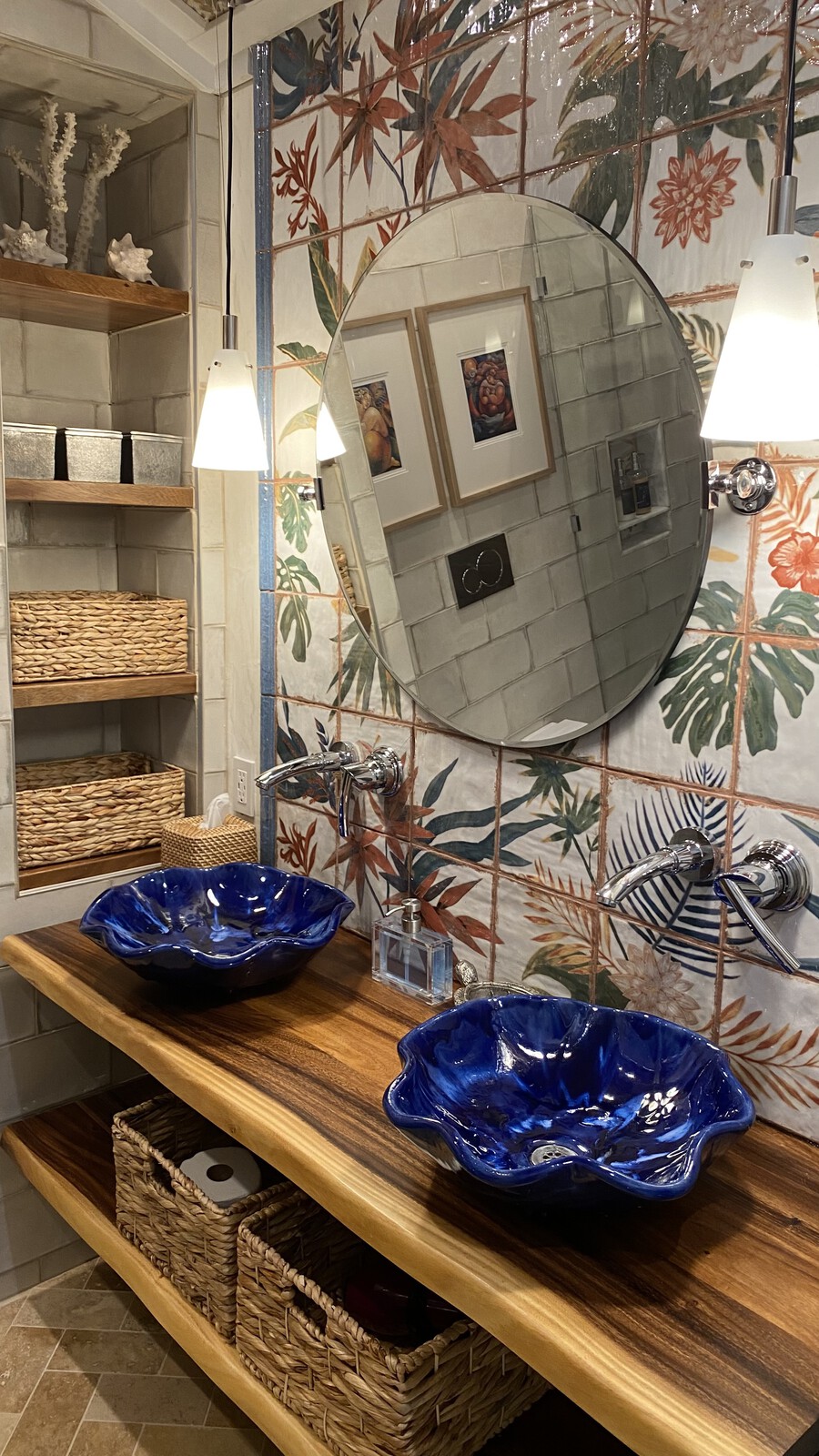 Photo 1 of 5 in Kaanapali Cottage by Lisa Severson - Dwell