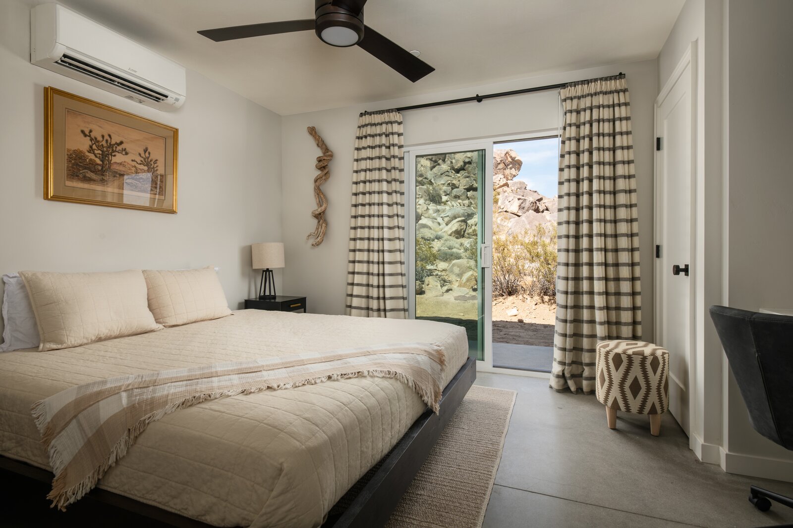 Photo 12 of 38 in Vesper House by White Desert House - Dwell