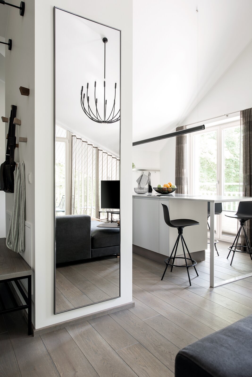 Photo 2 of 11 in Small & Charming by Aet Piel Design - Dwell