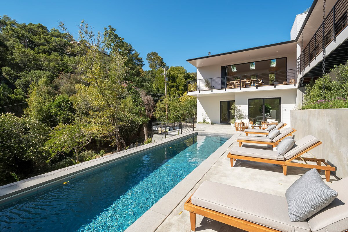 Photo 19 of 31 in Marin County Resort by Holly Welch - Dwell