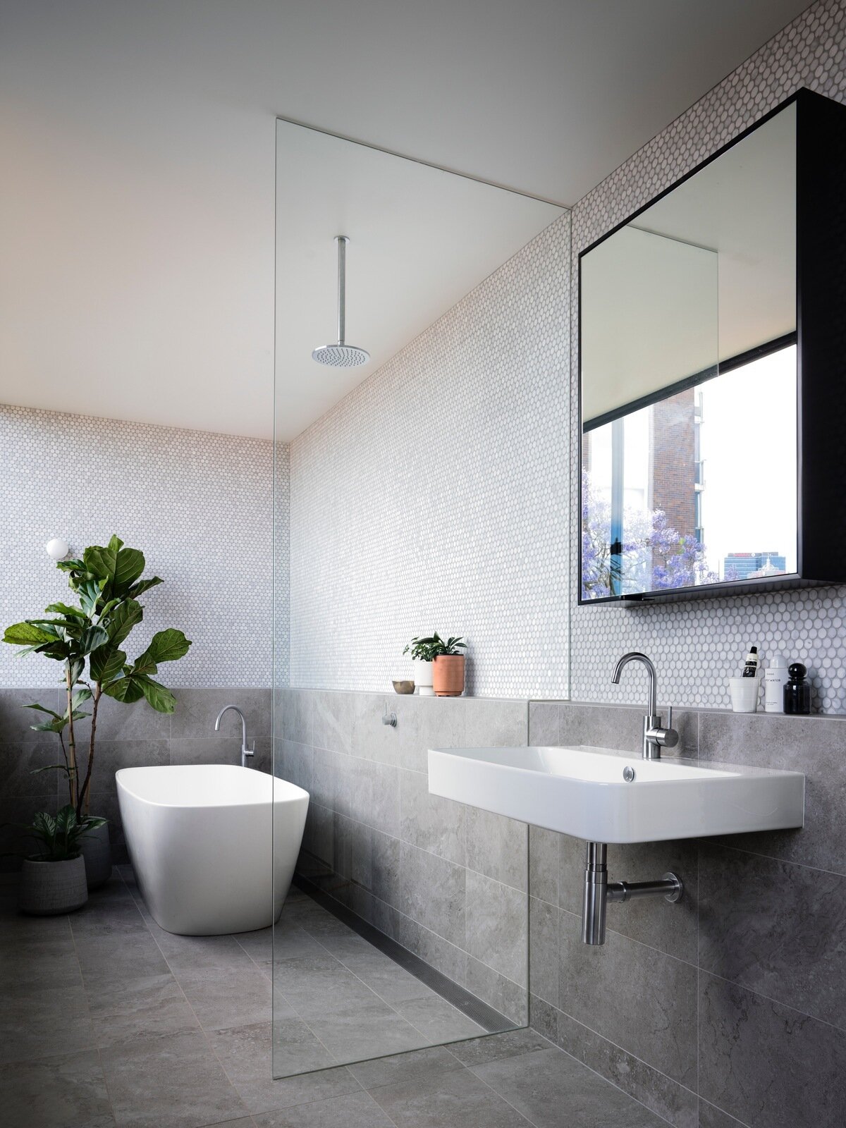Photo 19 of 22 in A Knockout Brick Facade Shelters an Airy Home in ...