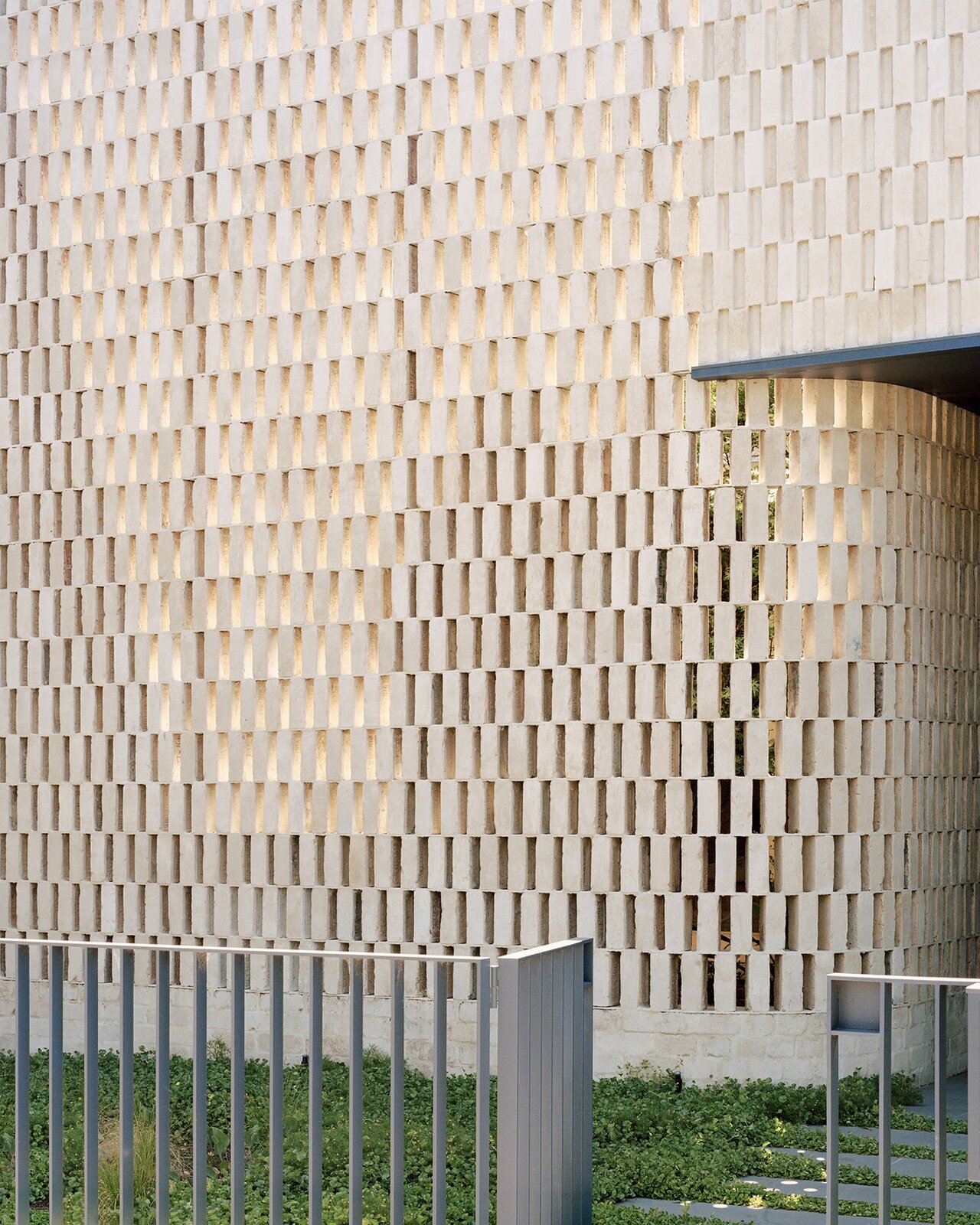 Photo 12 of 13 in A Melbourne Home’s Fancy Brick Work Breaks the Mold ...