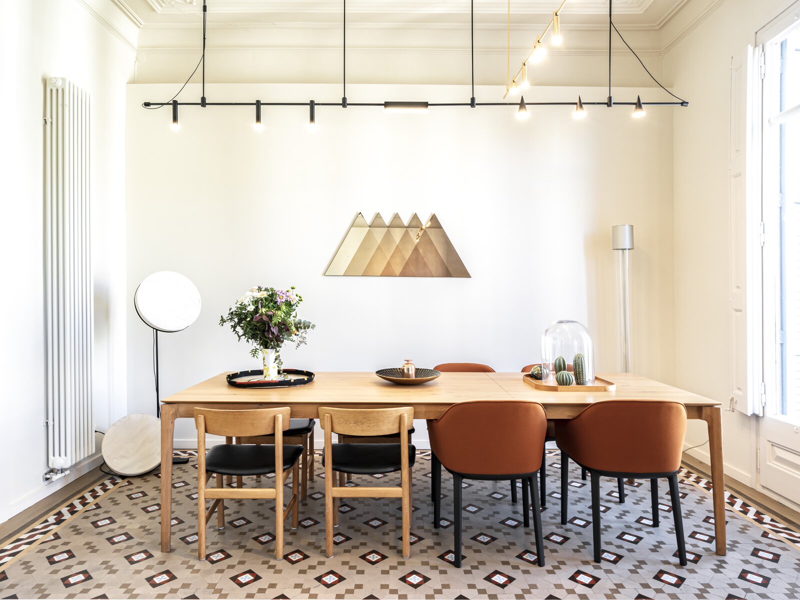 Photo 2 of 37 in Drop-Dead Tile Sets the Tone in This Elegant Barcelona ...