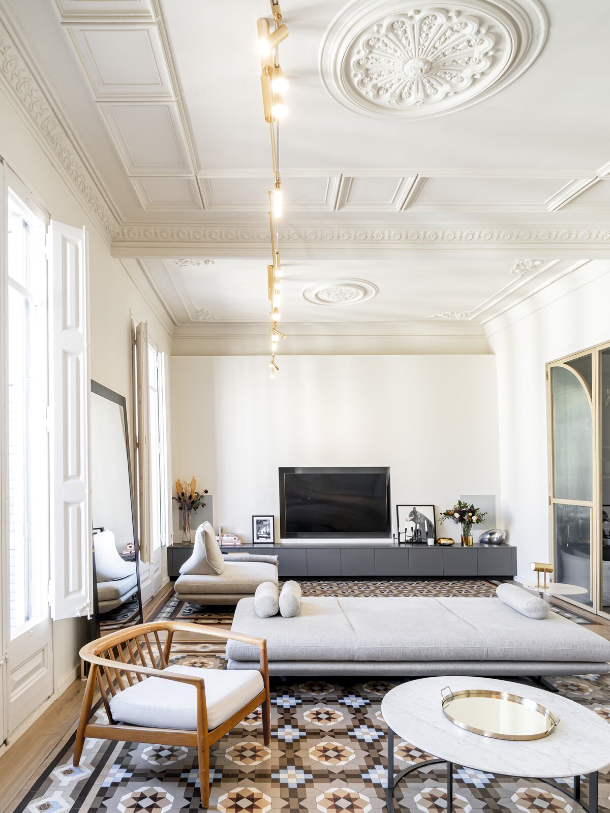 Photo 4 of 37 in Drop-Dead Tile Sets the Tone in This Elegant Barcelona ...