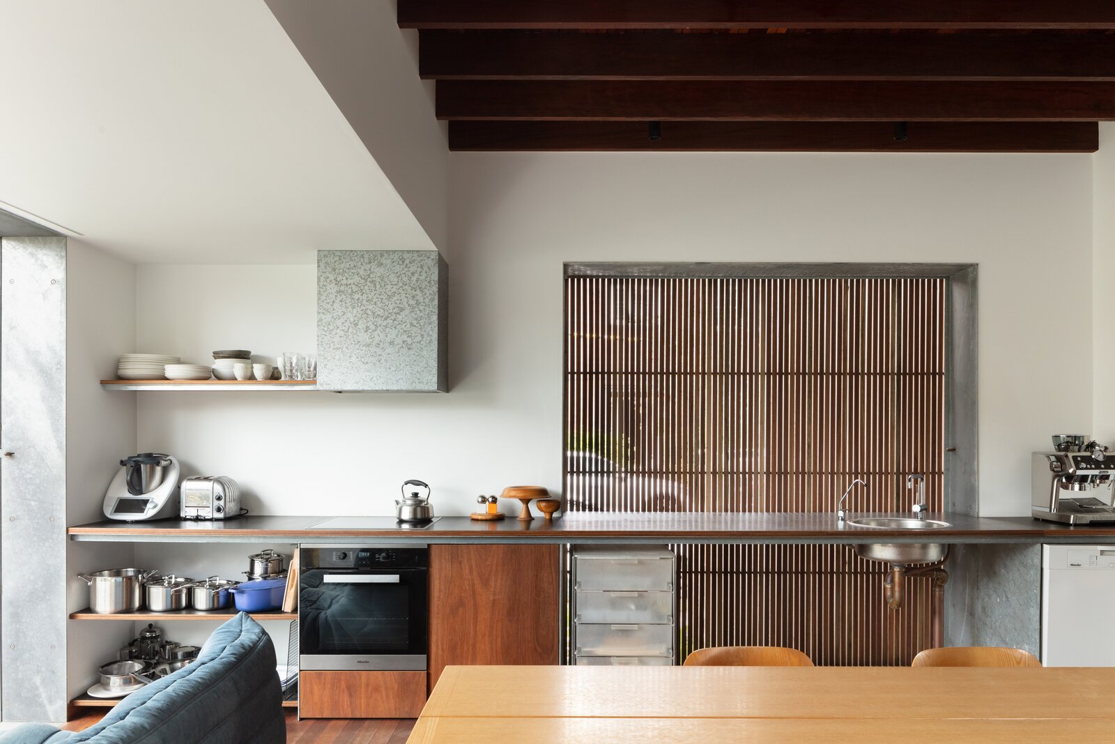 Photo 10 of 18 in A Compact Home in Suburban Australia Lives Large With ...