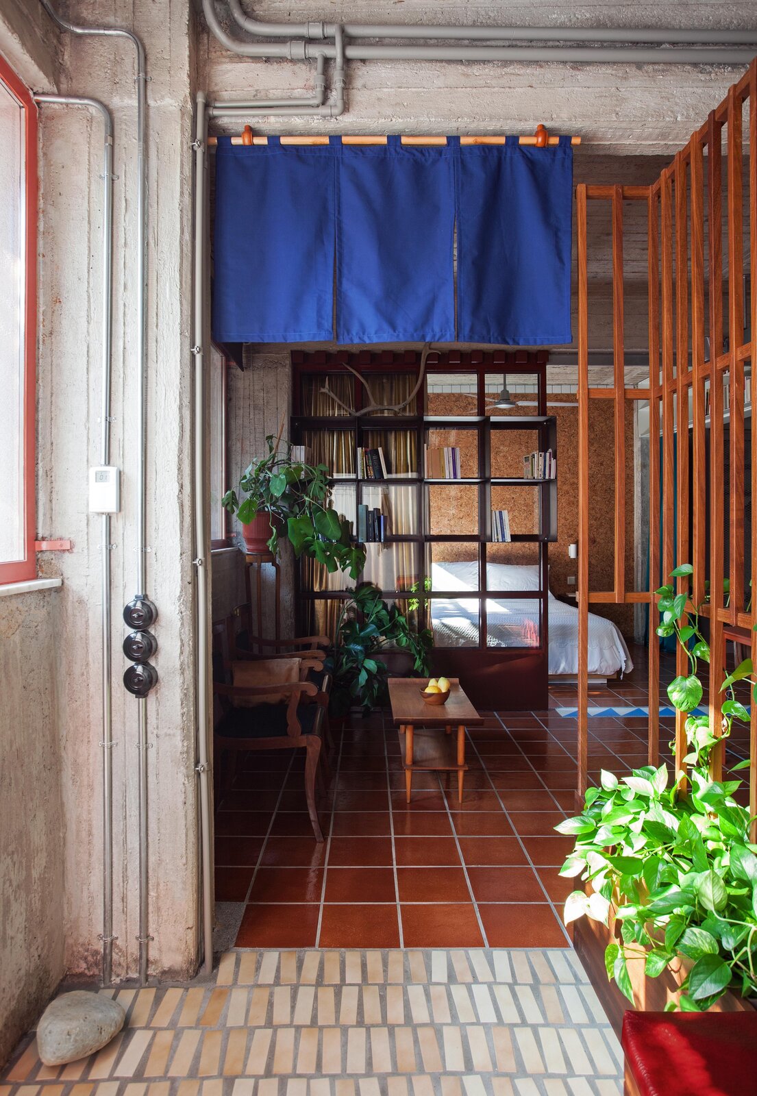 Photo 4 of 18 in A Basement in Greece Finds a New Purpose as a Space ...
