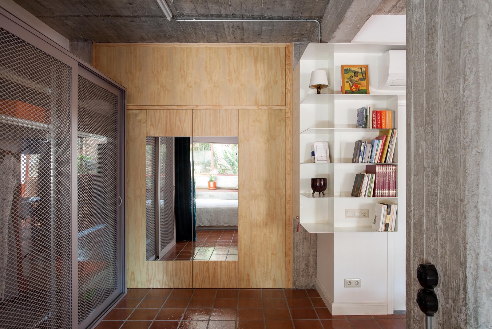 Photo 10 of 18 in A Basement in Greece Finds a New Purpose as a Space ...