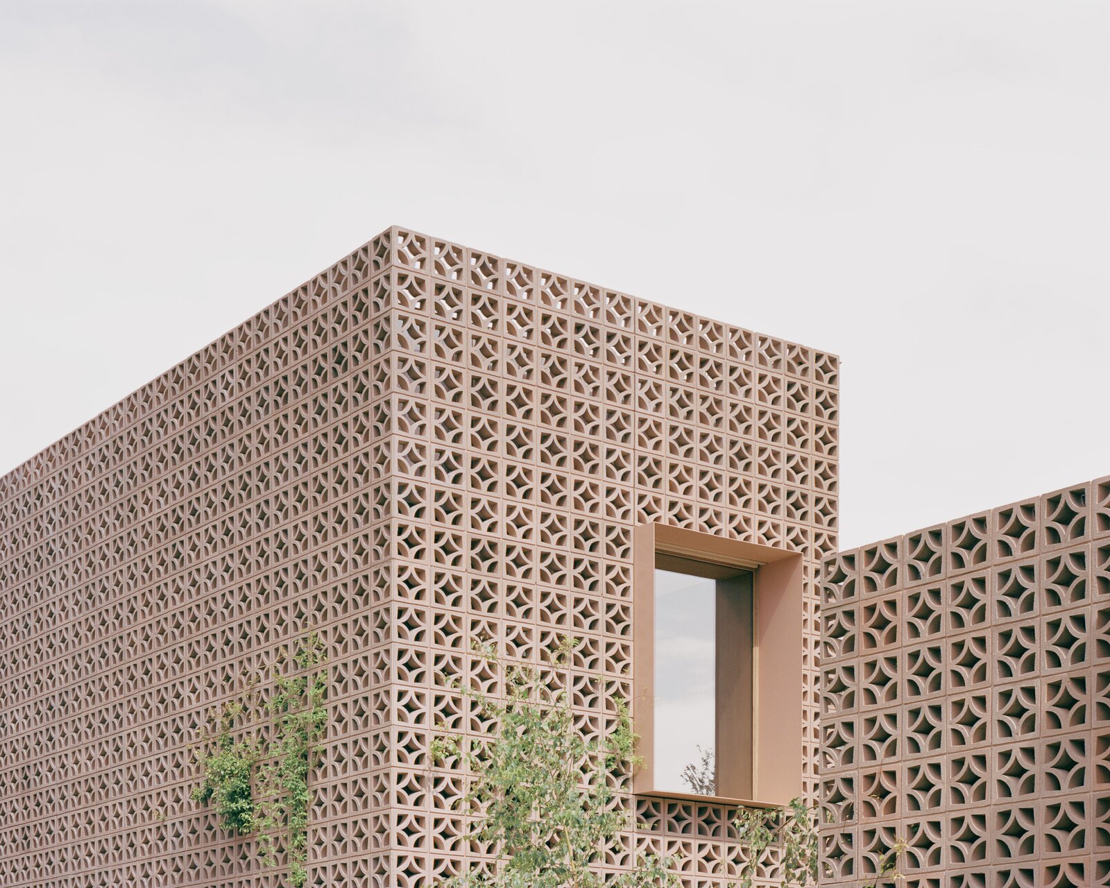 Photo 3 of 23 in Breeze-Block Lovers, This Cottage Renovation in ...