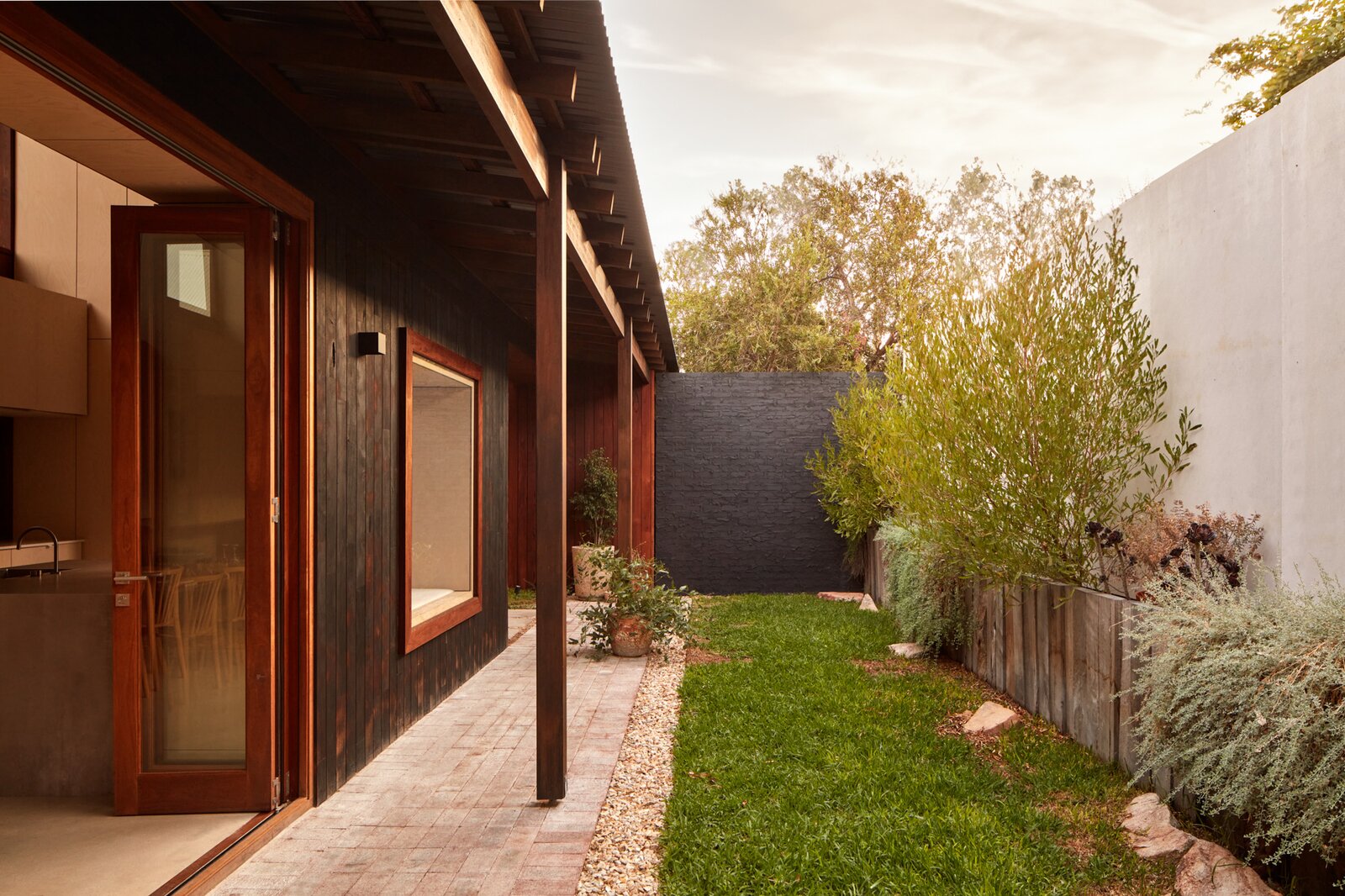Photo 22 of 22 in Dark Timber Cladding Hides a Soaring Extension at the ...