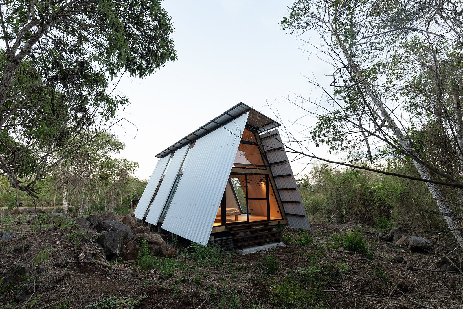 Photo 4 Of 17 In It Took Four Weeks To Assemble This Prefab A Frame In The Galápagos Islands Dwell