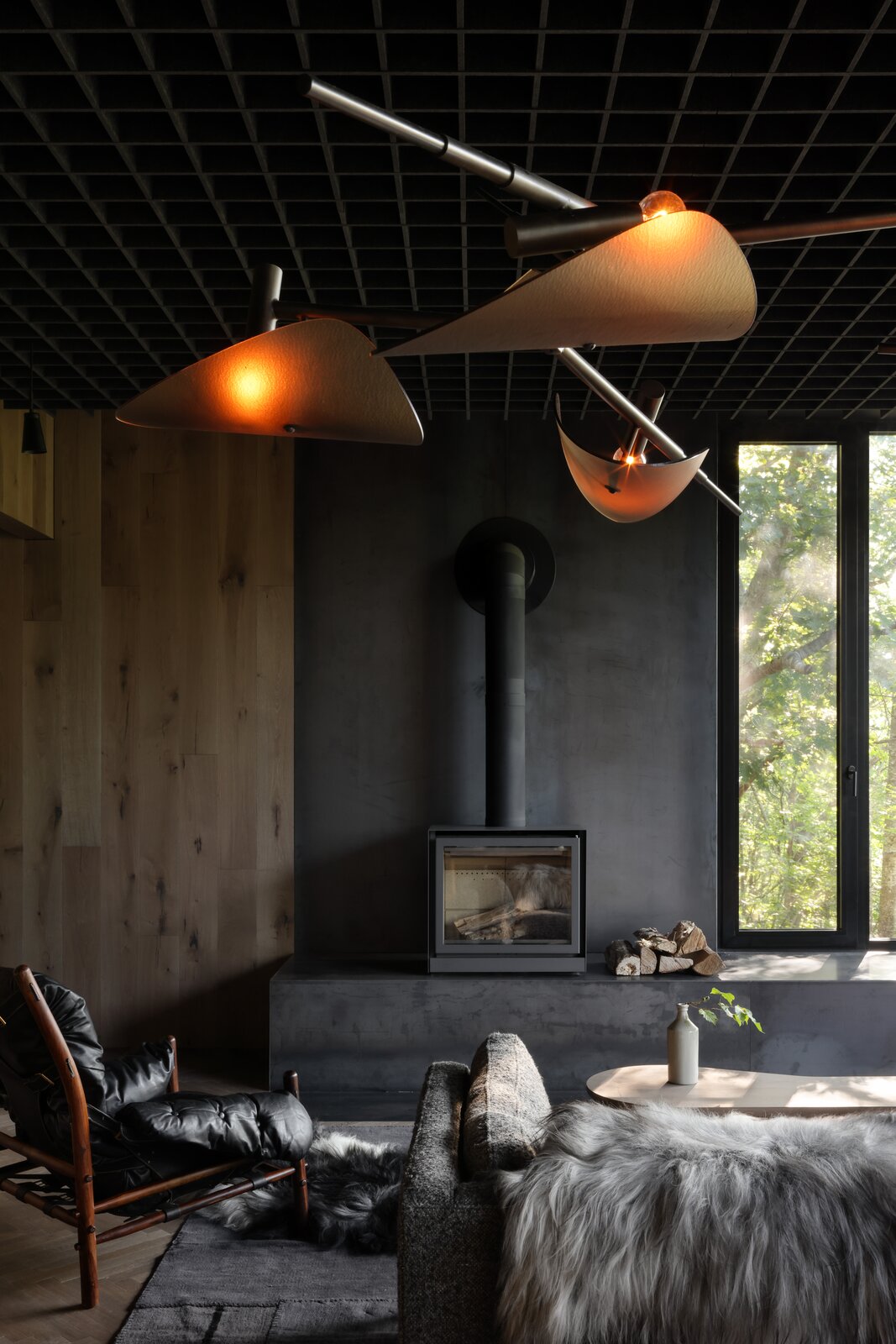 Photo 10 of 16 in This Steel-Wrapped Canadian Cabin Is Nimbly Perched ...