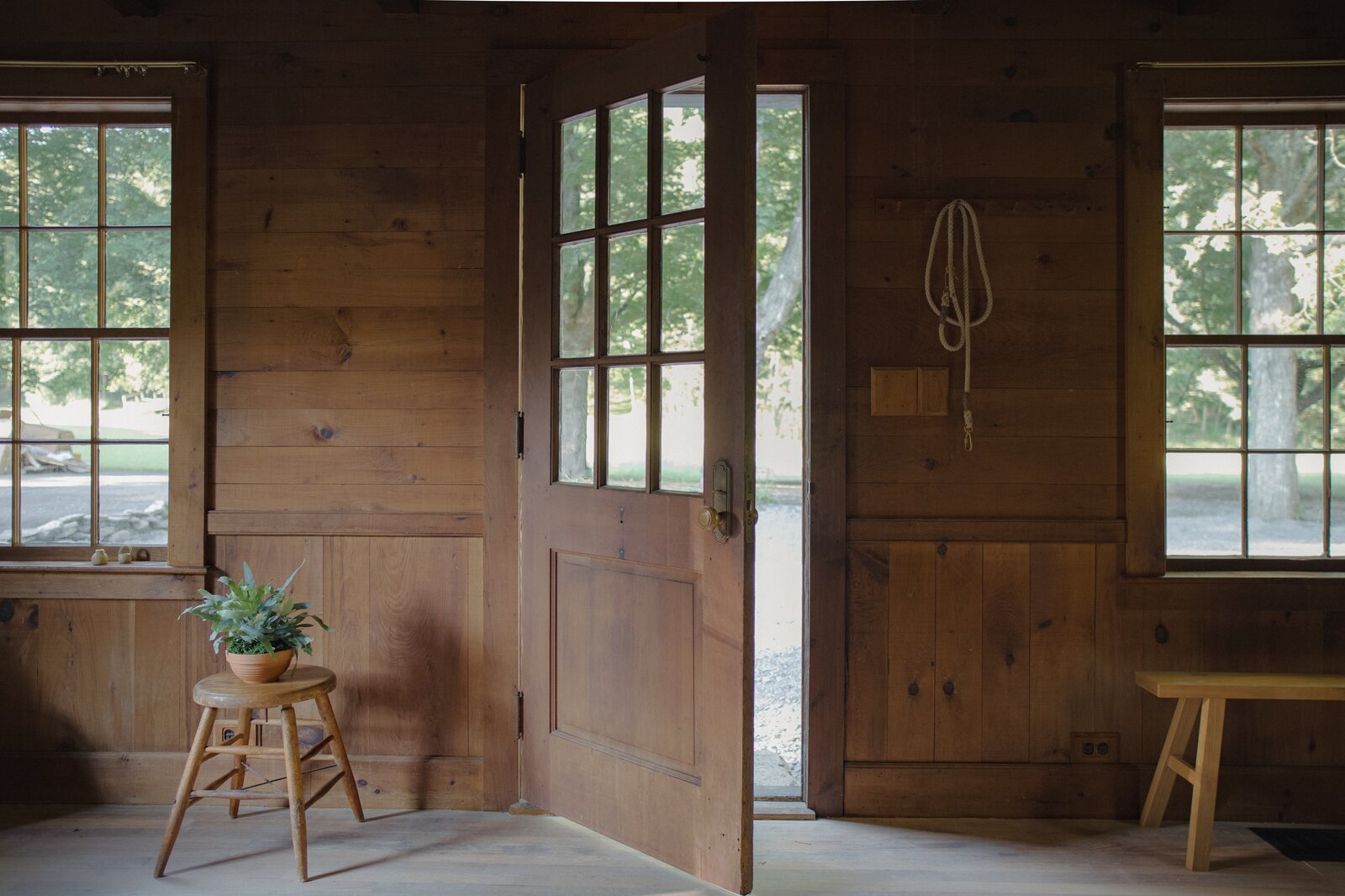 Photo 4 of 16 in Refreshing This 1930s Catskills Cabin Made It Just the ...