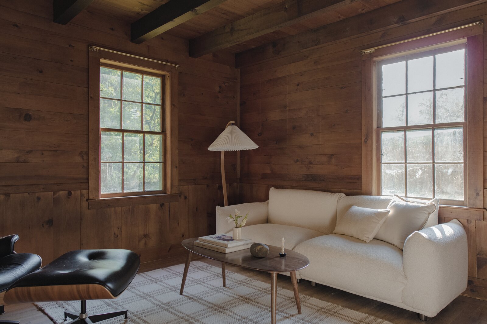 Photo 8 of 16 in Refreshing This 1930s Catskills Cabin Made It Just the ...