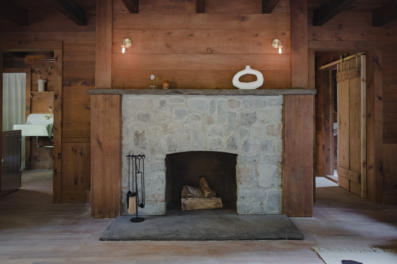 Photo 7 of 16 in Refreshing This 1930s Catskills Cabin Made It Just the ...