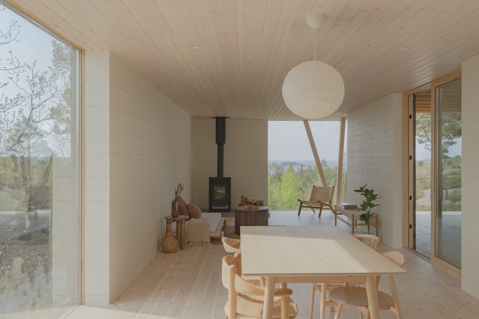 Photo 3 of 16 in The Hallway at This Norwegian Cabin Has the Best View ...