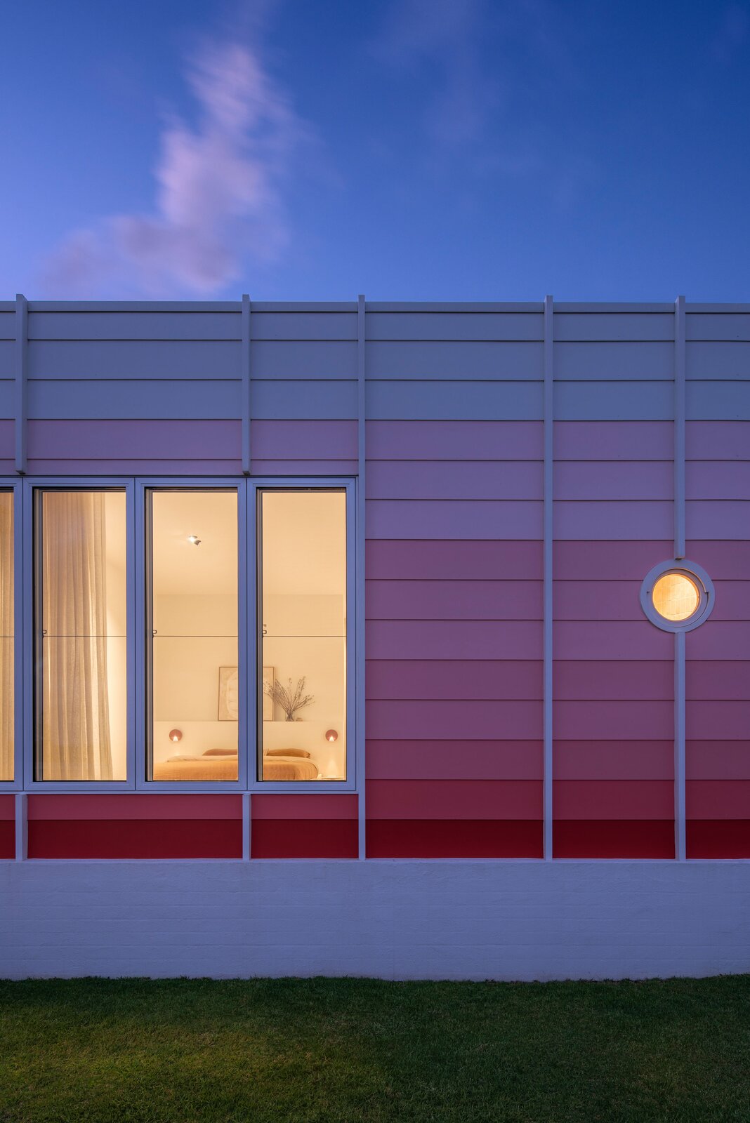 Photo 23 of 23 in This Elevated Australian Beach Shack Has a Vaporwave Sunset Facade - Dwell