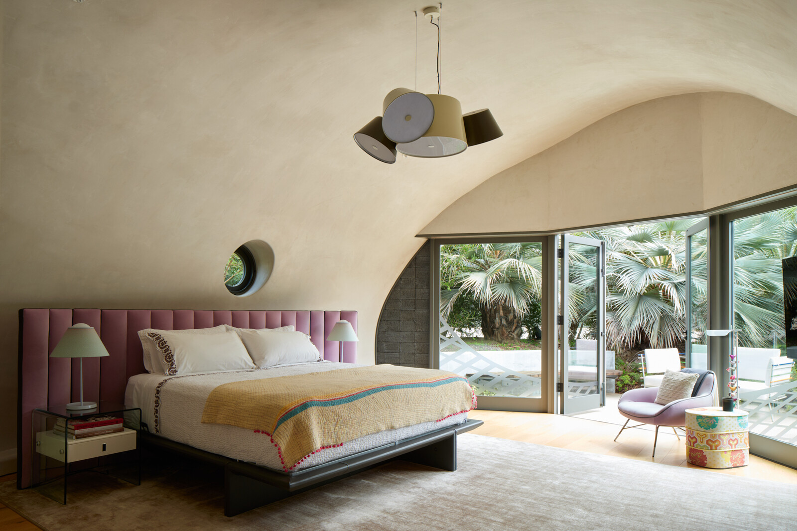 Photo 12 of 15 in The Secret Behind This Malibu Home’s Hard Concrete ...