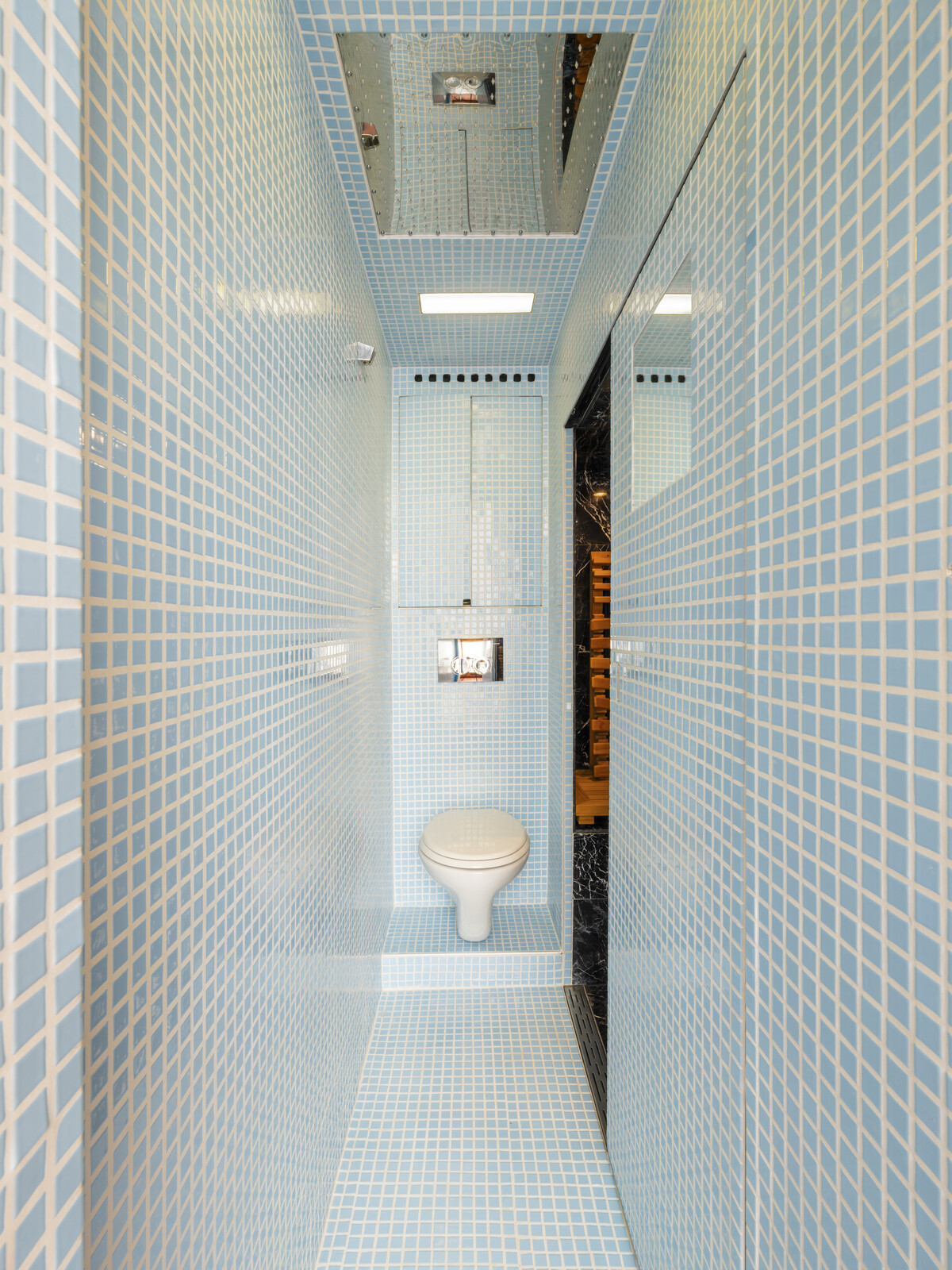 Photo 11 of 13 in This 75-Square-Foot Apartment Fits Two Infrared ...