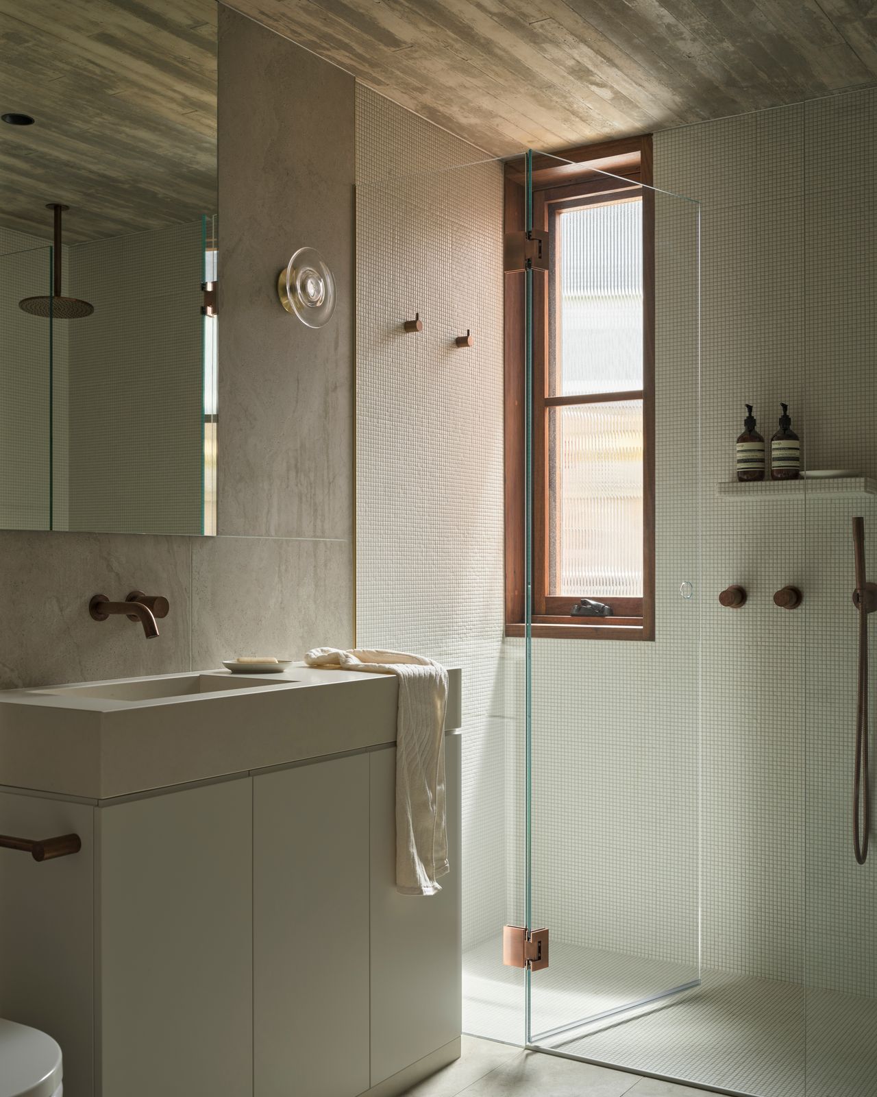 Photo 22 of 22 in In Australia, a Beach Shack Beloved by Locals Gets a ...