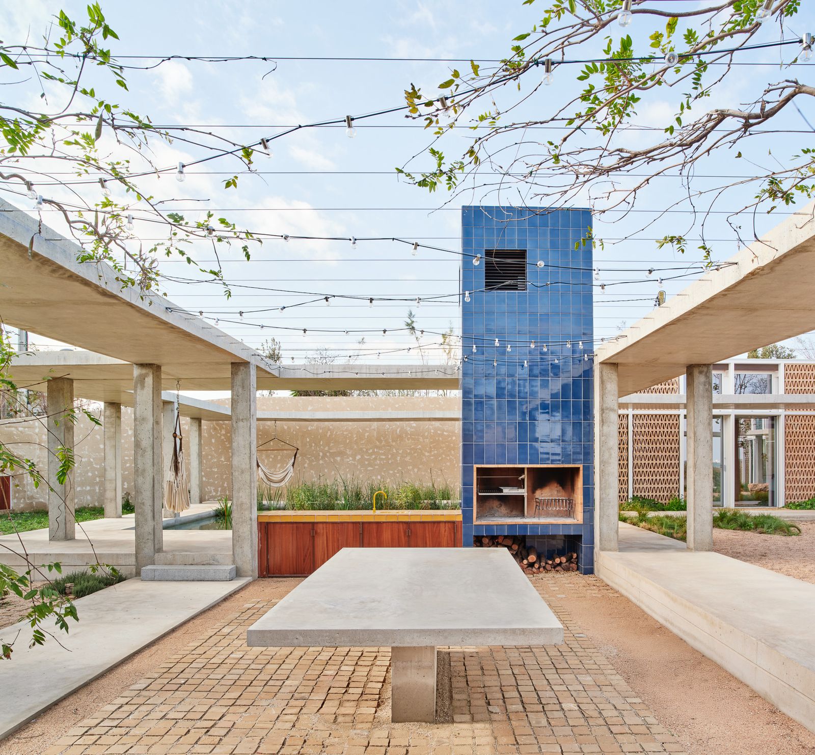 Photo 5 of 19 in Breeze-Block Walls and Pavilions Make This Spanish ...