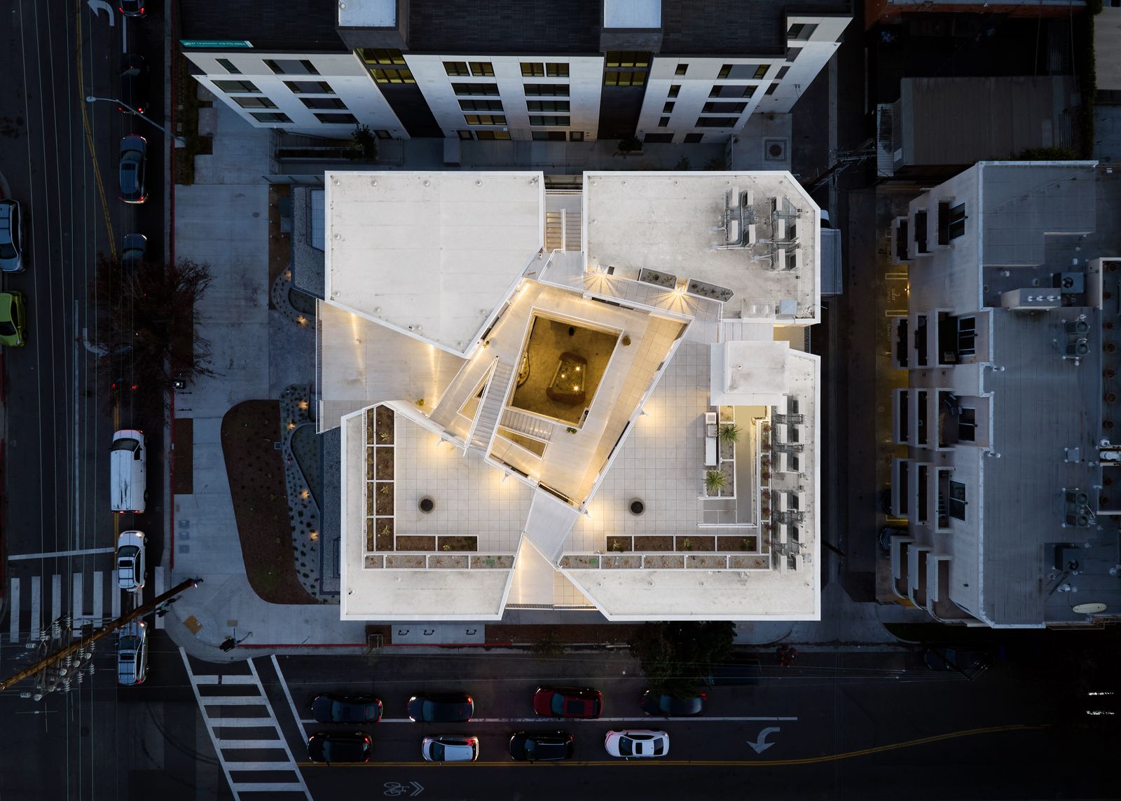 Photo 11 of 11 in This Housing Complex in West Los Angeles Is an ...