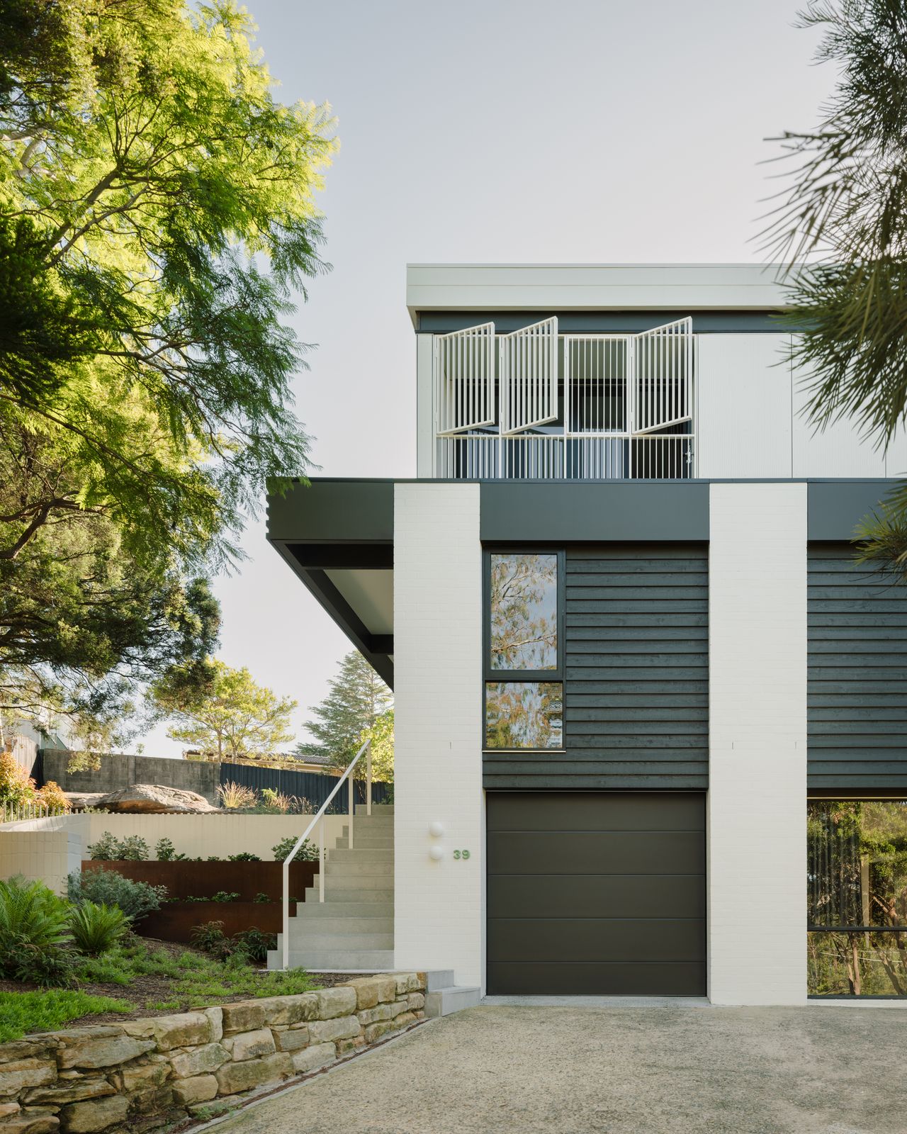 Photo 1 of 23 in A Suburban Home by the Eichler of Australia Is Revived ...