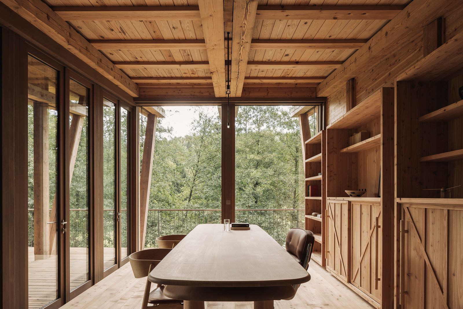 Photo 8 of 20 in All the Materials for This Belgian House Were Sourced ...