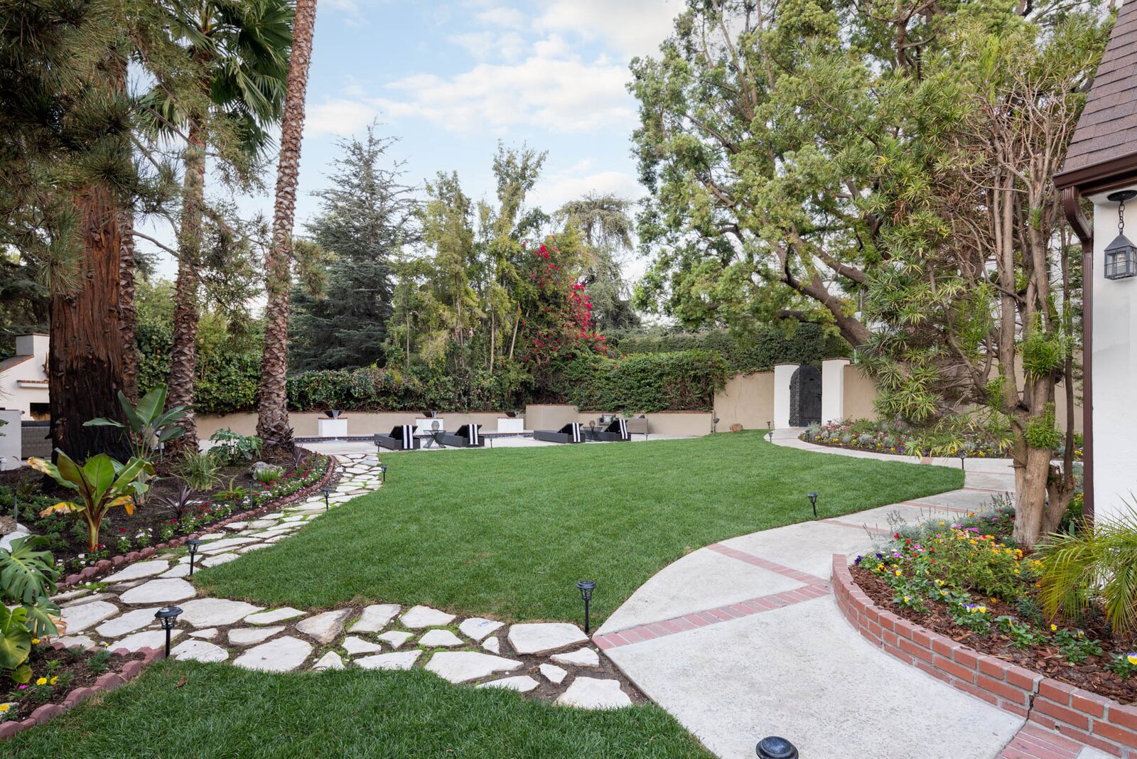 Photo 14 of 15 in English Period Revival In Los Feliz's Star-Studded ...