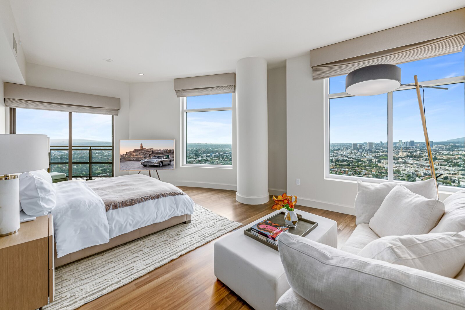 Photo 12 of 12 in RH-Furnished Penthouse in LA's Star-Studded Highrise ...