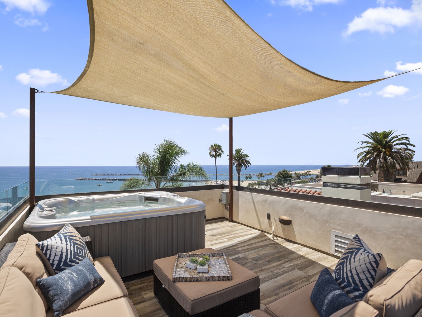 Photo 10 of 12 in Best Lot on Corona Del Mar's Coveted Ocean Blvd. Now ...
